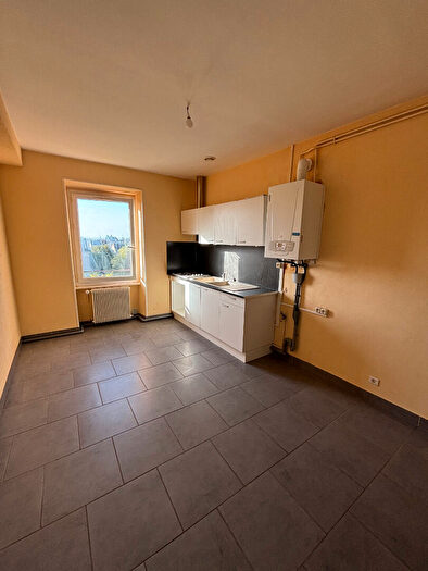 Appartement à louer - Le Creusot, Sud Est - 3 pièces - 2 chambres
