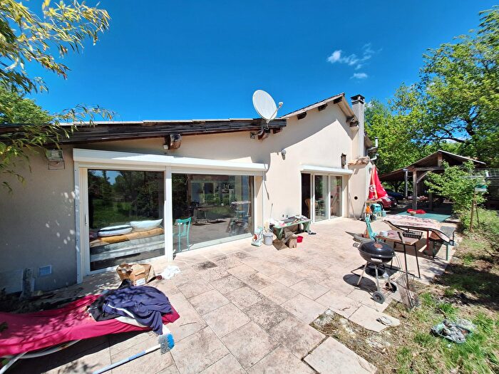 Maison à vendre - Dévillac - 5 pièces - 1 chambre