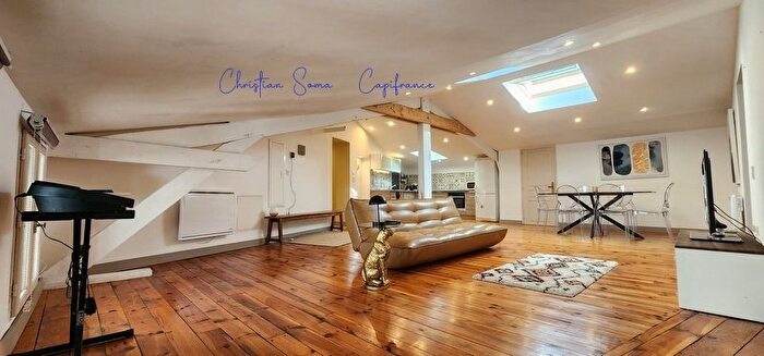 Appartement à vendre - Lourdes, Centre-ville, Place Peyramale, Gare - 3 pièces - 2 chambres