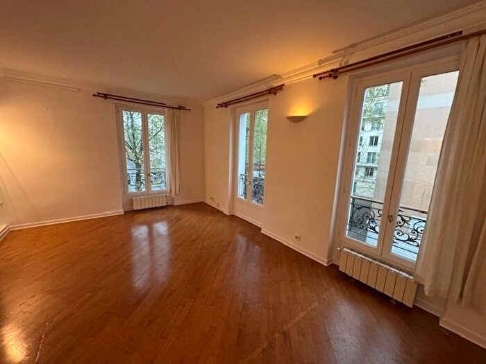 Appartement à louer - Paris e , Citroën, Boucicaut - 2 pièces - 1 chambre