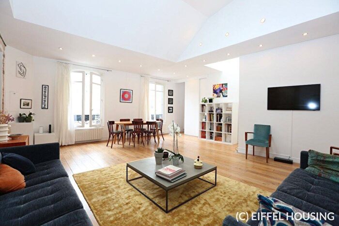 Appartement à louer - Parc Monceau, Paris ème arrondissement - 3 pièces - 2 chambres