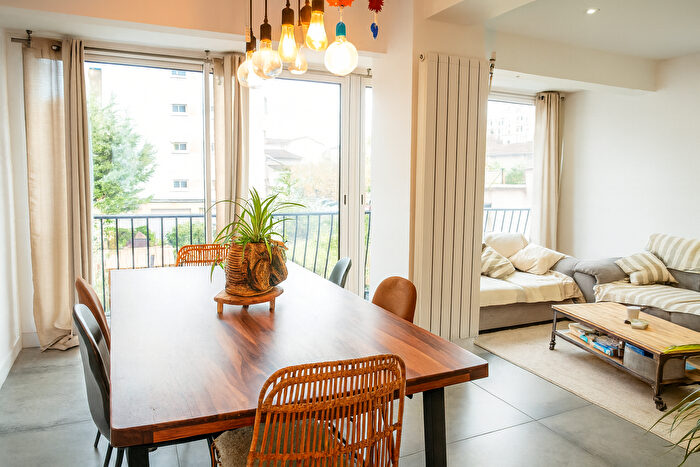 Maison à vendre - Vienne, LIsle - 4 pièces - 3 chambres