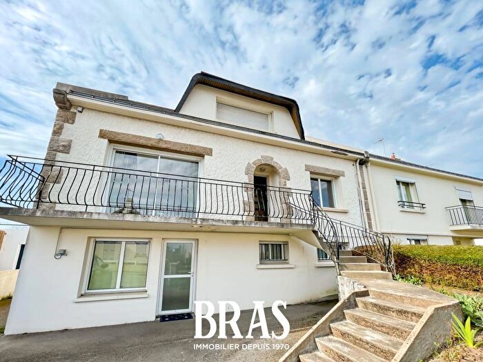 Maison à louer - Le Centre, Guérande - 6 pièces - 5 chambres