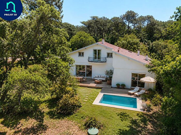 Soorts-Hossegor : Maison 8 pièces à vendre