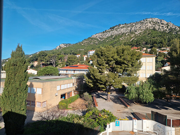 Appartement à louer - Toulon, Corniche du Faron - 2 pièces - 1 chambre
