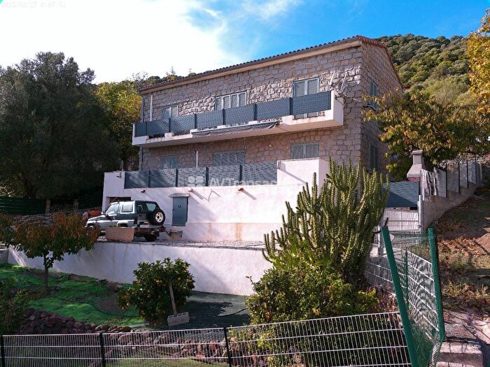 Maison à vendre - Osani - 6 pièces - 4 chambres