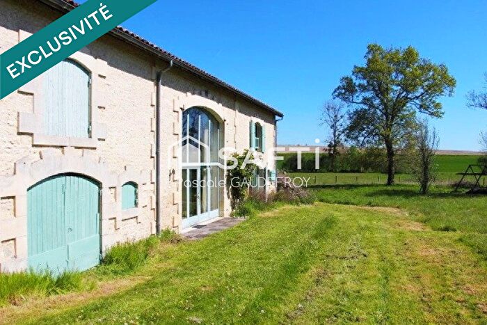 Maison 6 pièces à Léoville, à vendre