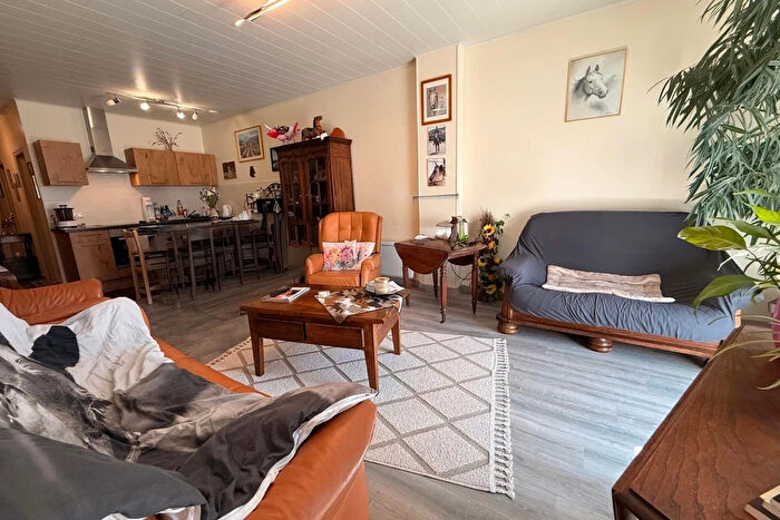 Maison 8 pièces à Clairvaux-les-Lacs, à vendre
