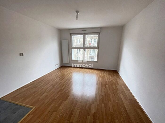 Neudorf Ouest Centre, Strasbourg : Appartement 1 pièce à louer