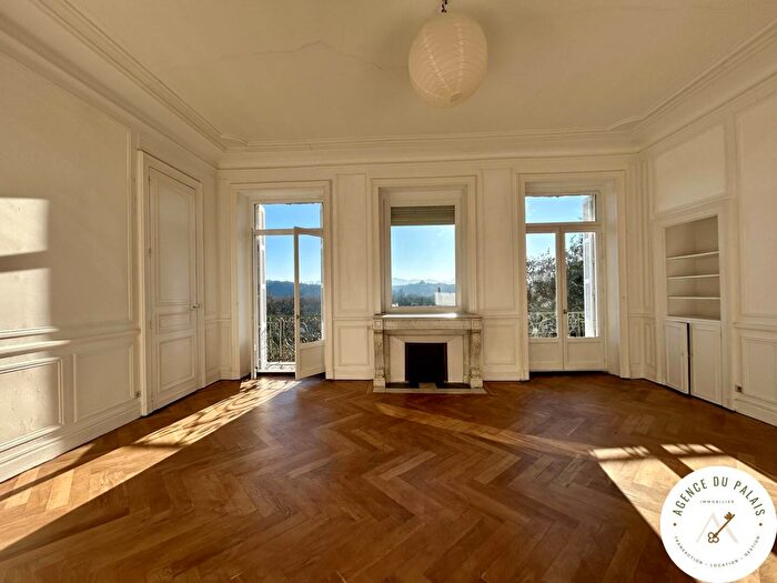 Appartement à louer - Pau - 5 pièces - 4 chambres