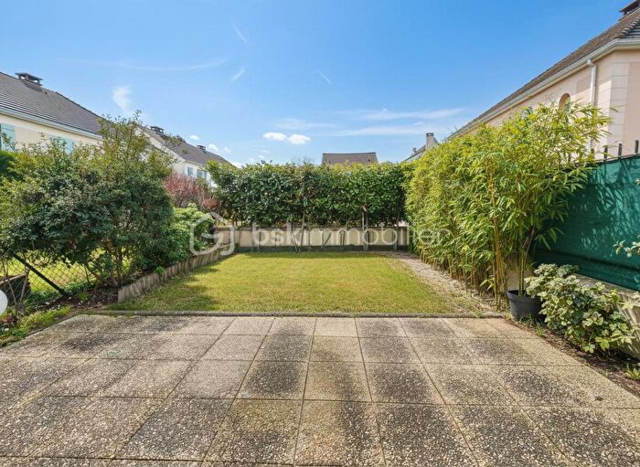 Montigny-le-Bretonneux, La Sourderie Sud : Maison 5 pièces à vendre