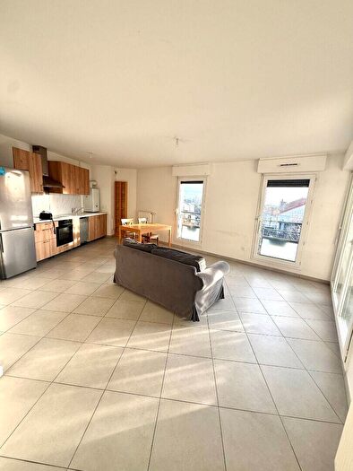 Appartement à louer - Ormes, Romainville - 3 pièces - 2 chambres