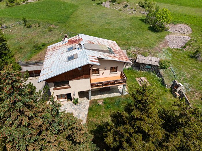 Maison 10 pièces à vendre à Saint-Chaffrey