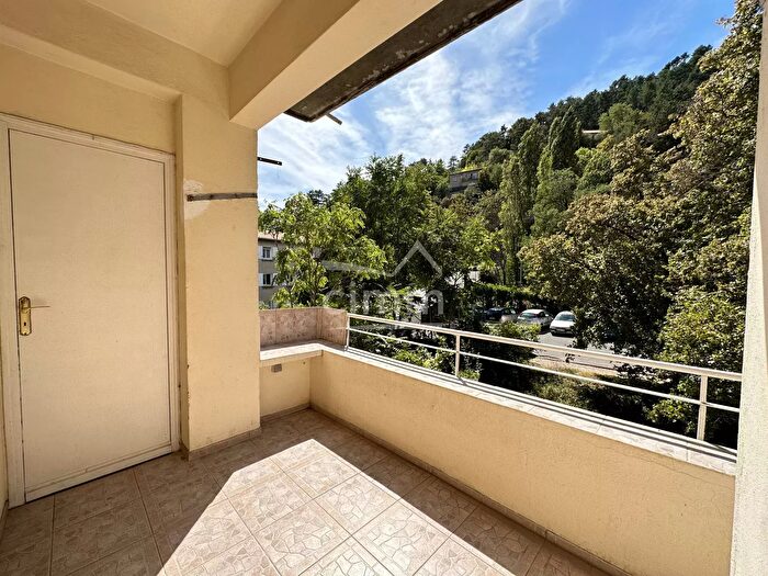 Appartement à vendre - Sisteron - 5 pièces - 4 chambres