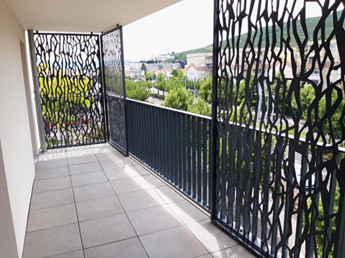 Appartement à louer - Clermont-Ferrand, Croix de Neyrat - 4 pièces - 3 chambres