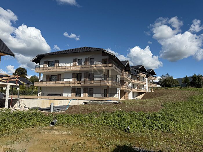 Appartement à vendre - Chapeiry - 4 pièces - 3 chambres