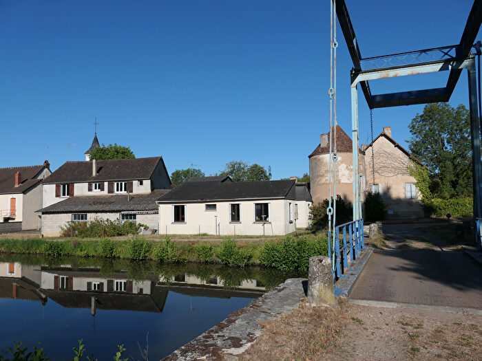 Maison 12 pièces à vendre - Dirol