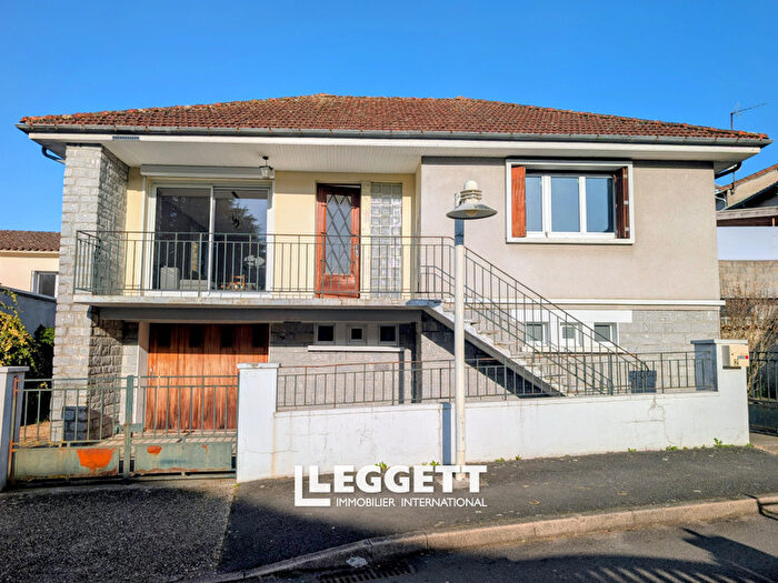 Maison à vendre - Châlus - 4 pièces - 2 chambres