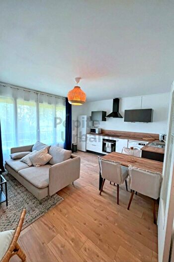 Appartement à louer - Hauts de Saint Aubin, Angers - 3 pièces - 2 chambres