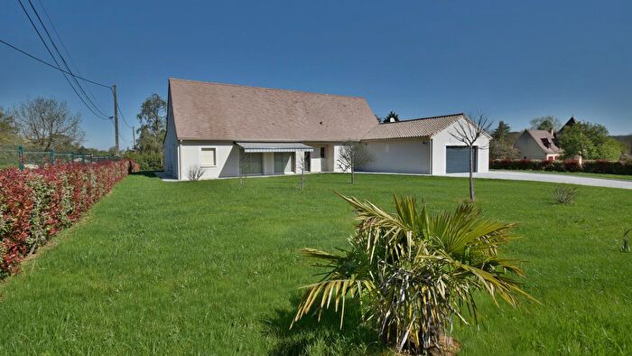 Maison à vendre - Beaumont-du-Périgord - 5 pièces - 3 chambres