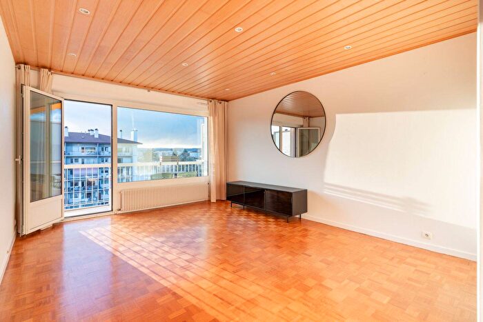 Appartement à louer - Albigny, Annecy-le-Vieux - 2 pièces - 1 chambre