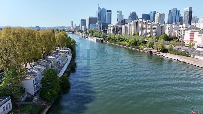 Neuilly-sur-Seine, Parc de Neuilly : Maison 6 pièces à vendre