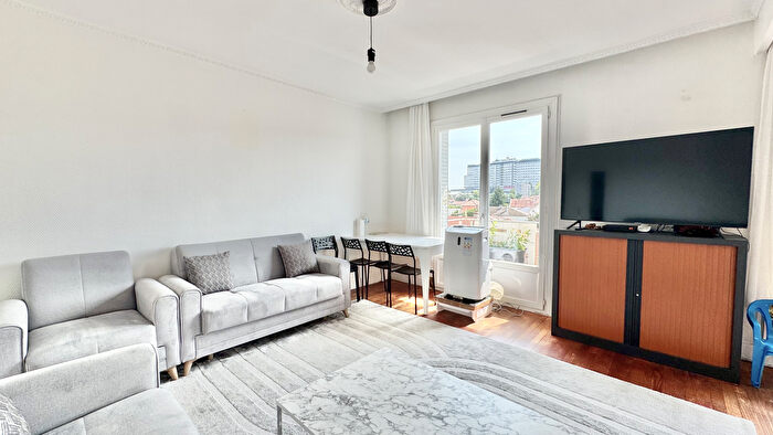 Appartement 4 pièces à Villeurbanne, Grand Clément, à vendre