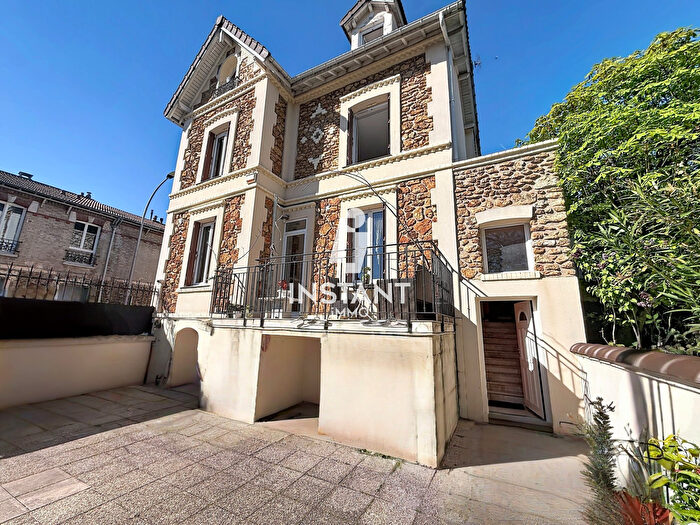 Maison 10 pièces à vendre à Le Perreux-sur-Marne, Pont de Bry