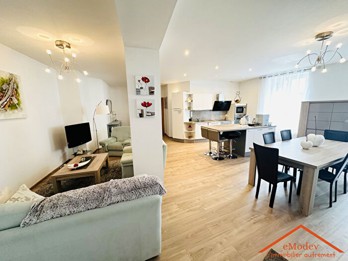 Appartement à vendre - Remiremont - 4 pièces - 3 chambres