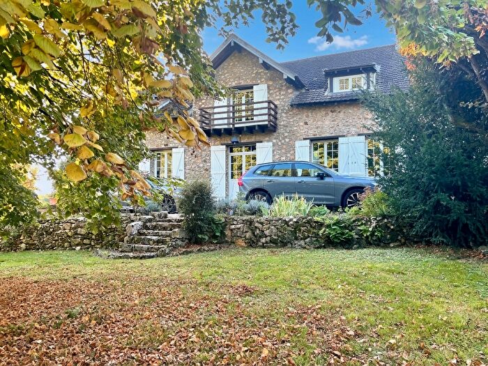 Maison à vendre - Armentières-en-Brie - 10 pièces - 6 chambres