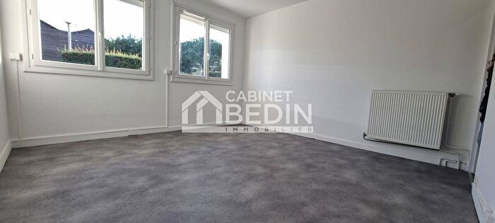 Appartement à louer - Bègles - 3 pièces - 2 chambres