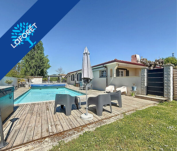 Maison à louer - Bassens - 6 pièces - 4 chambres