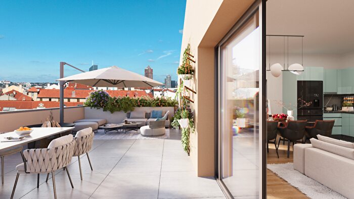 Maison à vendre - Lyon e , Monchat - 4 pièces