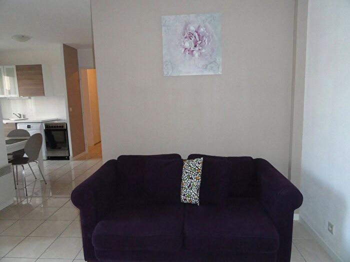 centre Ville-La Chartonnière-La Barre, Villefranche-sur-Saône : Appartement 2 pièces à louer