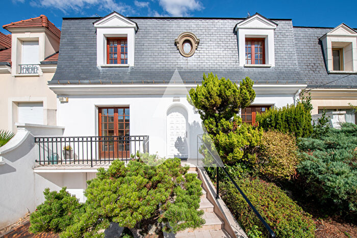 Ormesson-sur-Marne - Maison 8 pièces à vendre