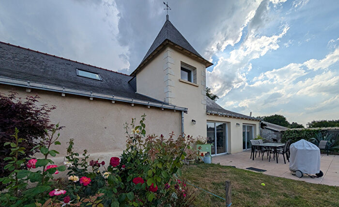 Maison à vendre - Feneu - 7 pièces - 4 chambres