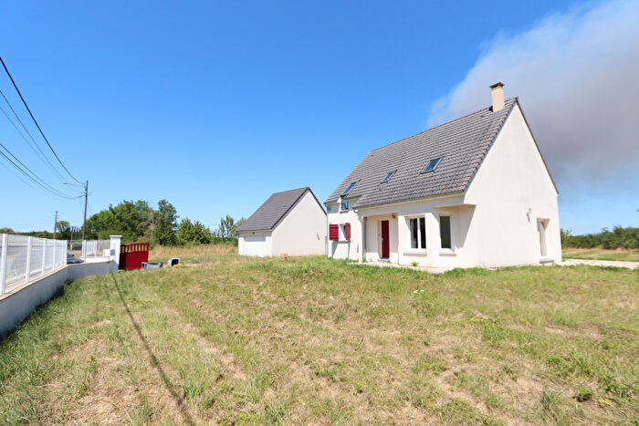Maison 5 pièces à louer à Saint-Léger-le-Petit