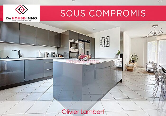 Maison à vendre - Vers-sur-Selle, Vers-sur-Selles - 5 pièces - 3 chambres