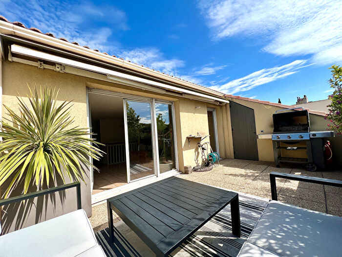 Appartement à vendre - Marseille e  - 5 pièces - 3 chambres