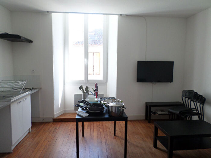 Saint-André-de-Cubzac : Appartement 2 pièces à louer