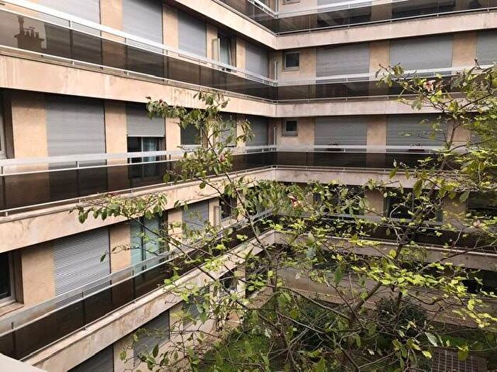 Appartement à louer - Paris ème arrondissement - 1 pièce