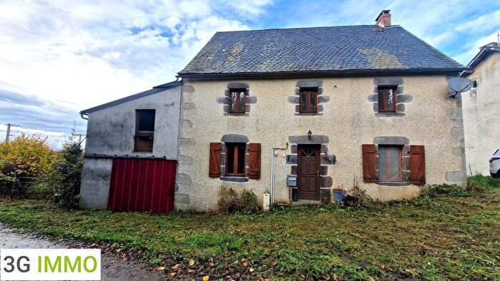 Maison à vendre - Puy-Saint-Gulmier - 4 pièces - 3 chambres