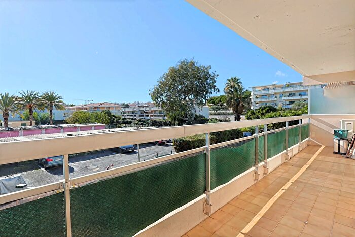 Appartement à vendre - Antibes, Rastines, Super Antibes, Laval, La Fontonne - 2 pièces - 1 chambre