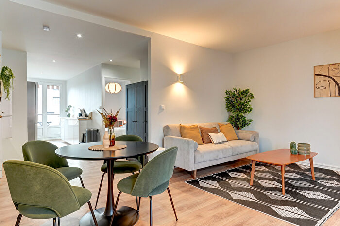 Appartement à louer - Villeurbanne, Grand Clément - 5 pièces - 4 chambres