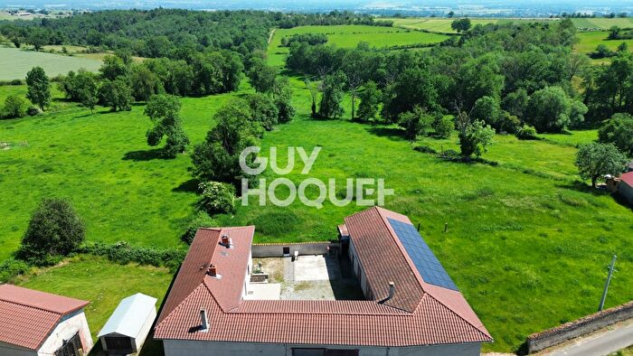 Maison 6 pièces à vendre à Bussy-Albieux