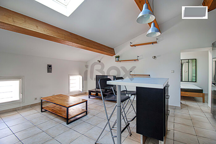 Appartement à vendre - Ollioules, Centre-ville - 2 pièces - 1 chambre