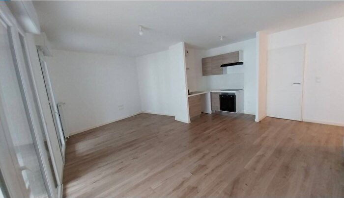 Hôtel de Ville, Couëron - Appartement 4 pièces à louer