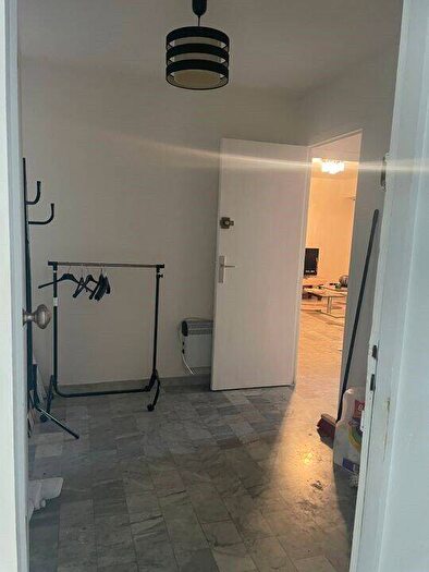 Appartement à louer - Val Fleuri-Montaleigne, Cagnes-sur-Mer - 1 pièce