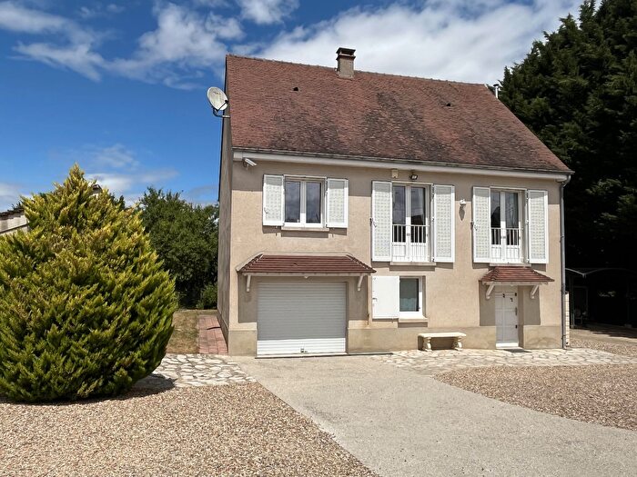 Maison 5 pièces à vendre à Ville-Saint-Jacques
