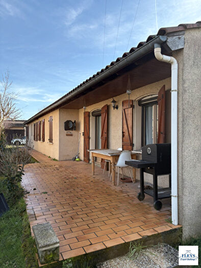 Maison à vendre - Grisolles - 6 pièces - 5 chambres